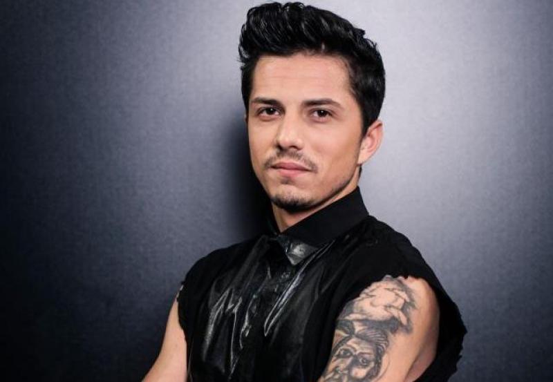 Succesul lui Uddi! Cum a ajuns să cânte cu artiştii mari? | STAR ...