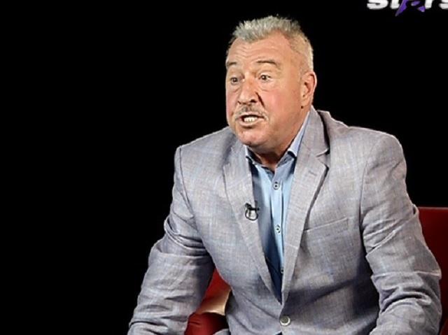 Costel Constantin, luptă grea cu o profesoară ca să-i demonstreze că ...