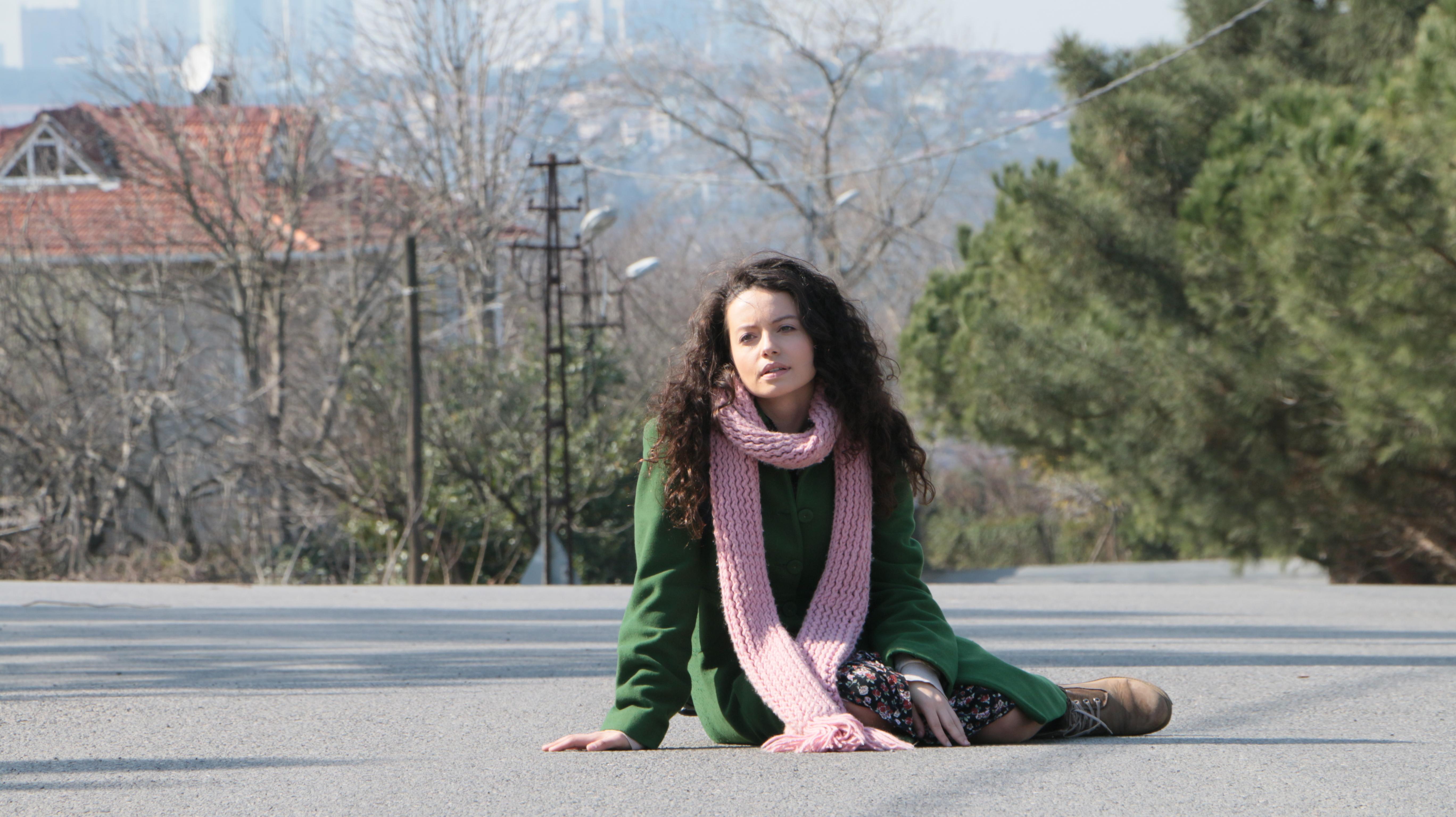 Gizem Arıkan vorbește despre pasiunea sa, actoria. Cum și-a început ...