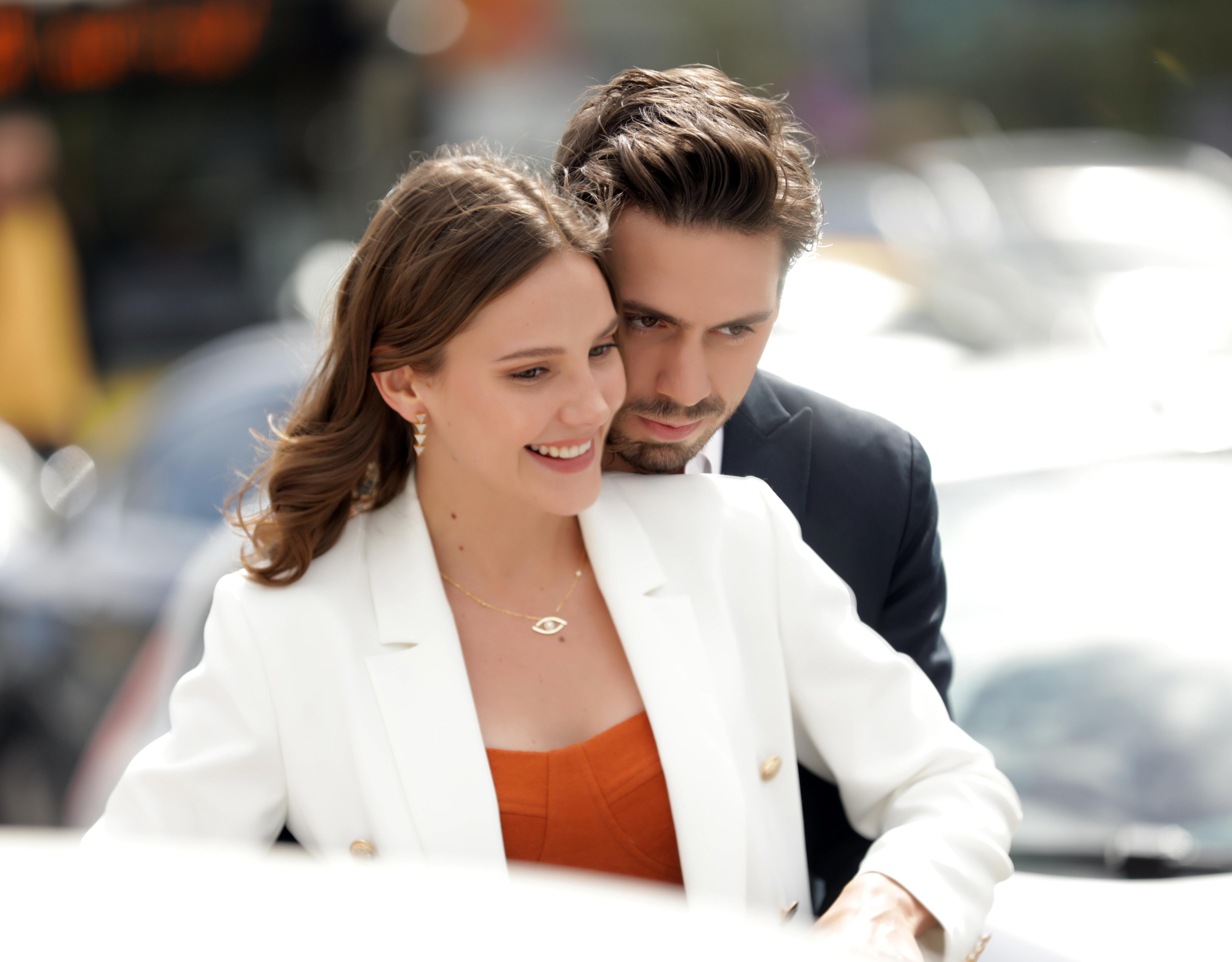 Primele două episoade din serialul “O poveste cu zâne” se văd pe 27 mai ...